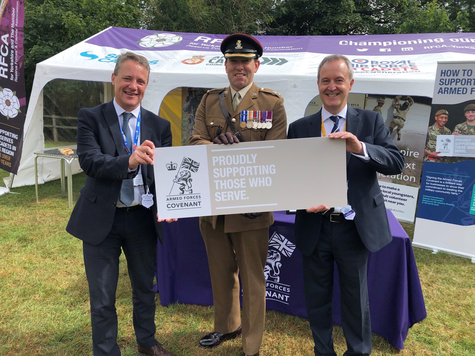 Harrogate and District NHS Foundation Trust signs Armed Forces Covenant ...